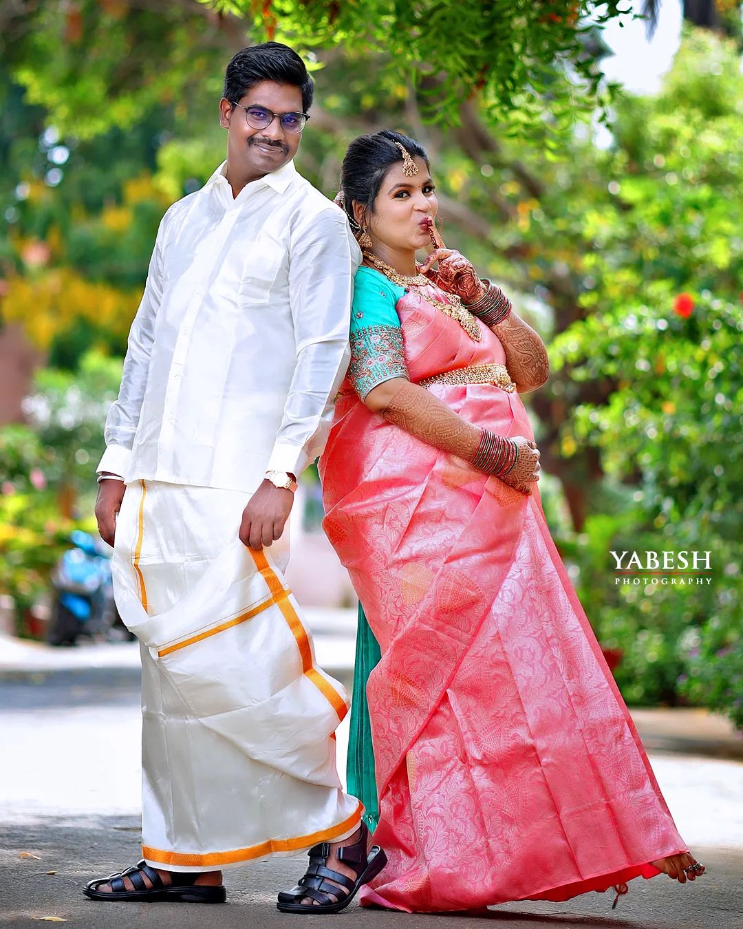 Outdoor Maternity Photoshoots by Yabesh Photography